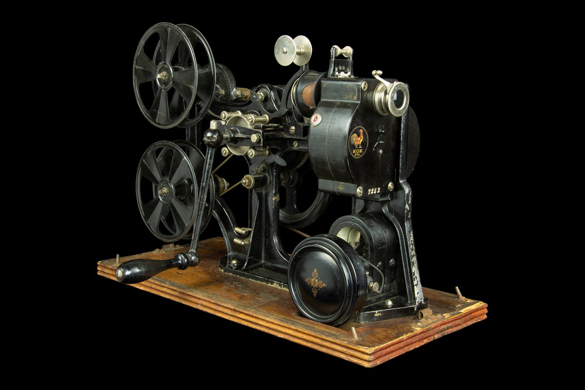KOK 28mm hand cranked projector | Pathé Frères | ACMI collection | ACMI ...